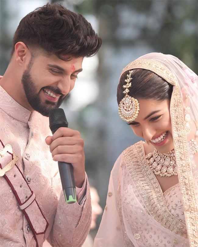 Tanuj Virwani Marriage Photos: ప్రియురాలిని పెళ్లాడిన నటుడు..(ఫొటోలు) | Rati Agnihotris Son ...